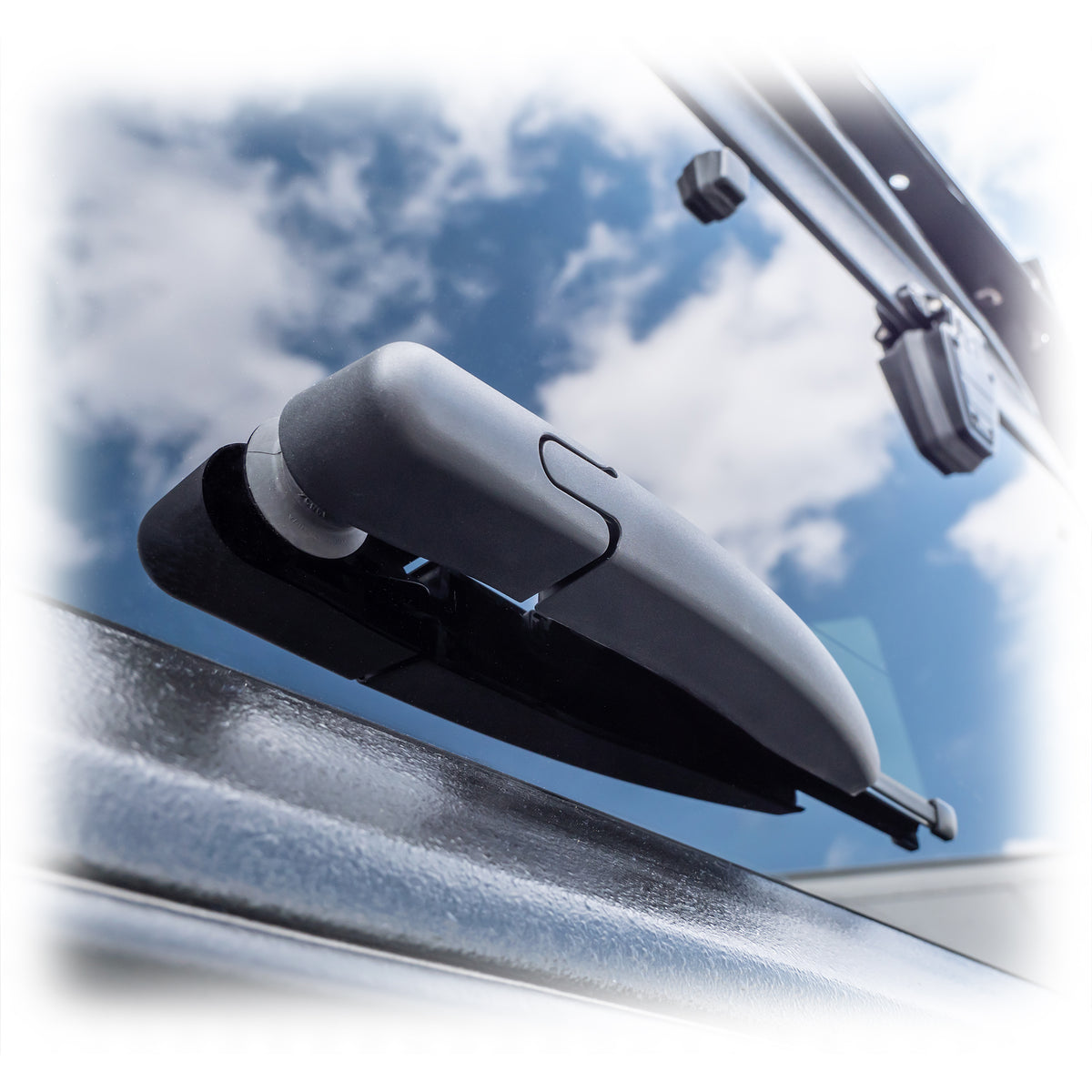 TR10 Bronco Hard Top Rear Window, Defroster & Wiper Assembly | Turn Offroad